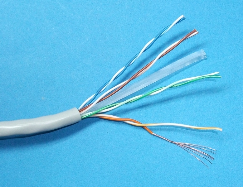 Mirax Hobbies - MXNET CAB-143240 CABLE UTP CAT6 CCA MULTIFILAMENTO 305 MTS