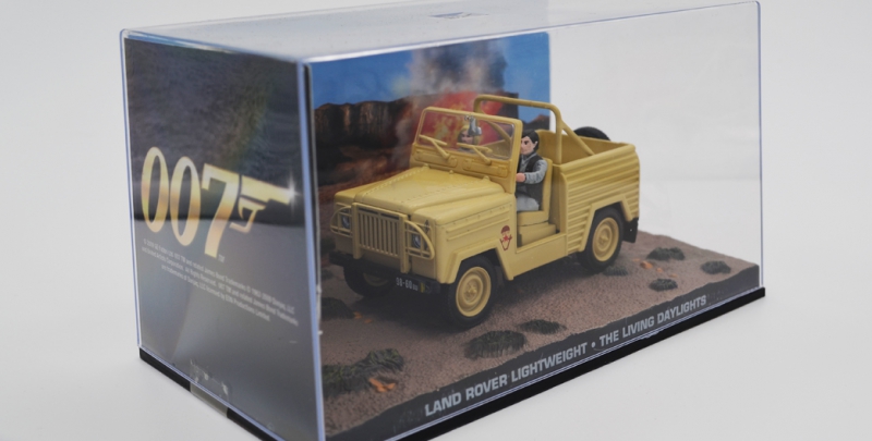 Mirax Hobbies - MAGAZINE JBLAND90 LAND ROVER 90 JAMES BOND THE LIVING ...