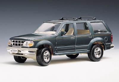 Mirax Hobbies - MAISTO 31909 95 FORD EXPLORER 1:24